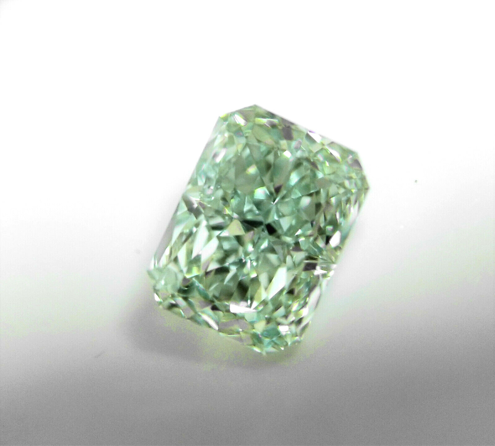 Rare Green Diamond - 0.43ct Natural Loose Fancy Green Color GIA SI1 ...