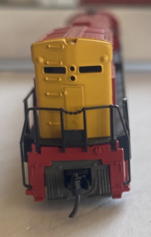 N Scale Kato DCC Ready U30C Rock Island RI 4598 MTL Couplers Locomotive ...