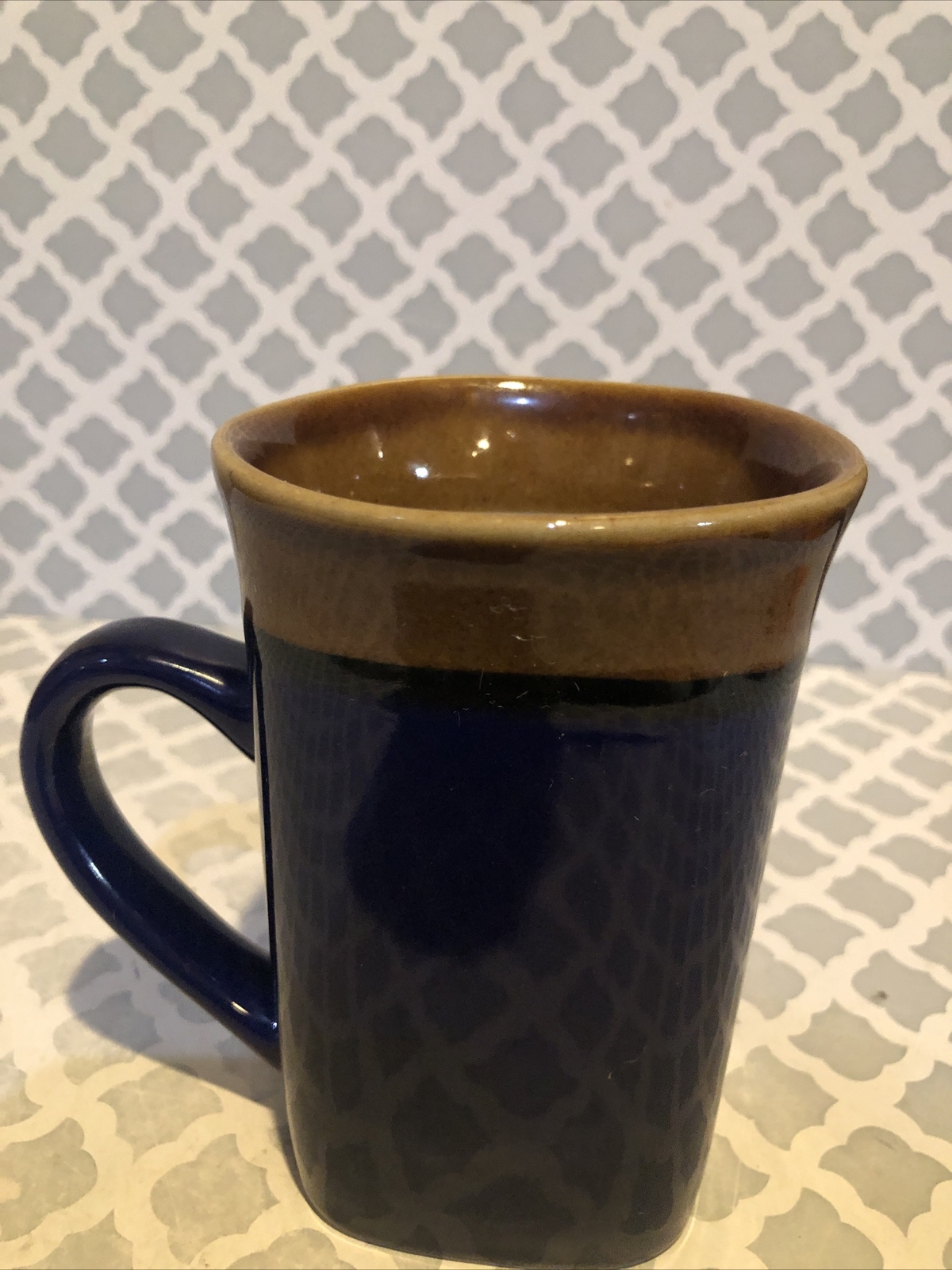 Royal Norfolk Square Two-Tone Flared-Rim Stoneware Mugs, 14-oz ...