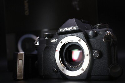 Olympus OM-D E-M5 Mark II Digital SLR Camera Body W/flash [Near Mint ...