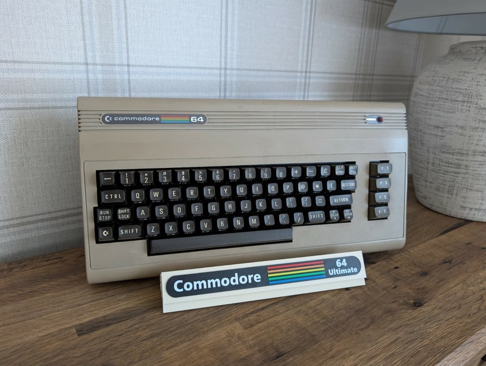 Commodore 64 Ultimate - Retro Display Stand with Lighting | eBay