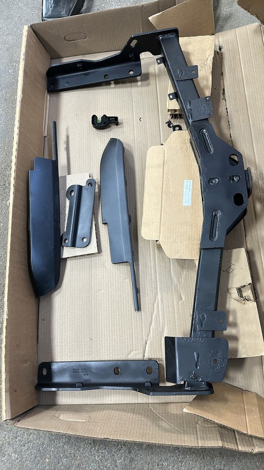 2017-2023 Toyota Highlander Tow Hitch PT228-48174 | eBay