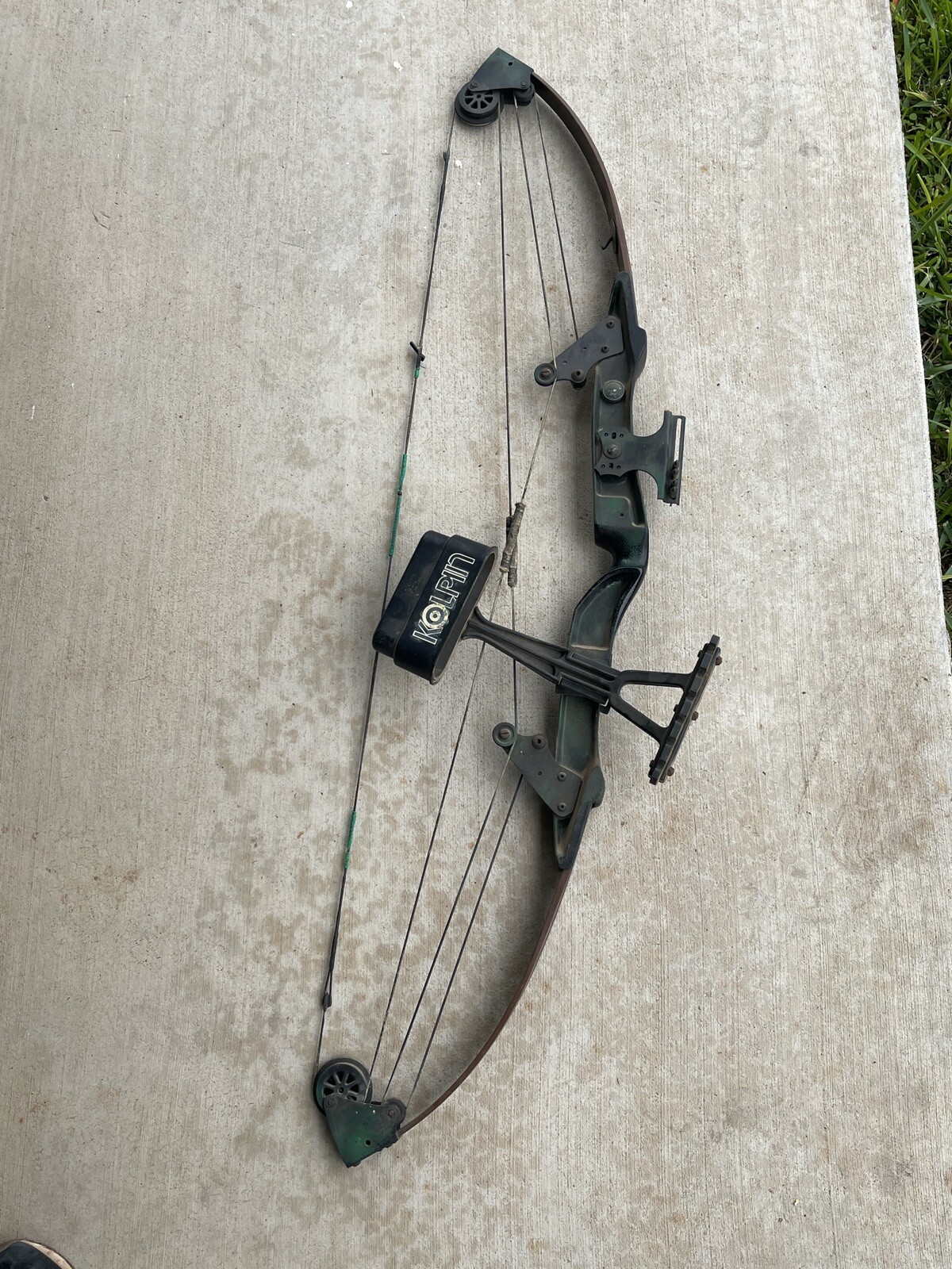VINTAGE Bear Proline Compound Bow Amo 50” | eBay