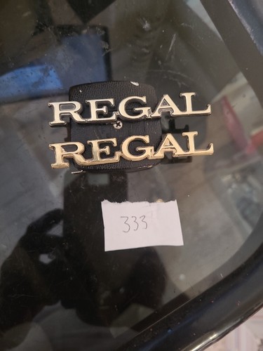 VINTAGE 1976 77 78 79 GOLD BUICK REGAL ROOF SIDE SAIL PANEL EMBLEM SET ...