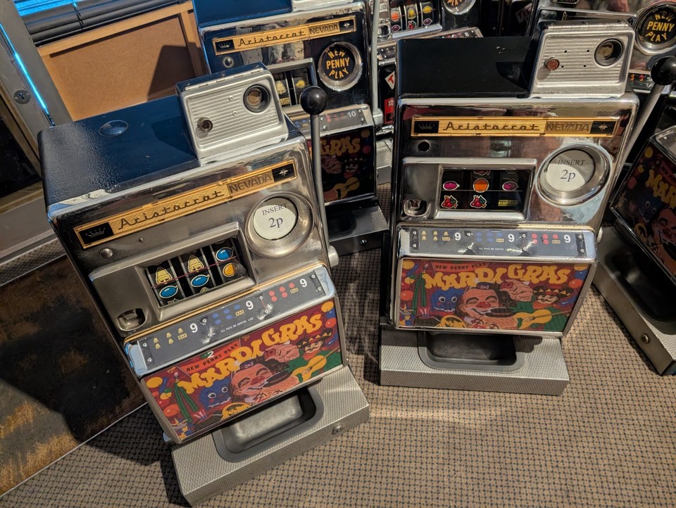 One Arm Bandits x 10 (that's £250 each) | eBay UK