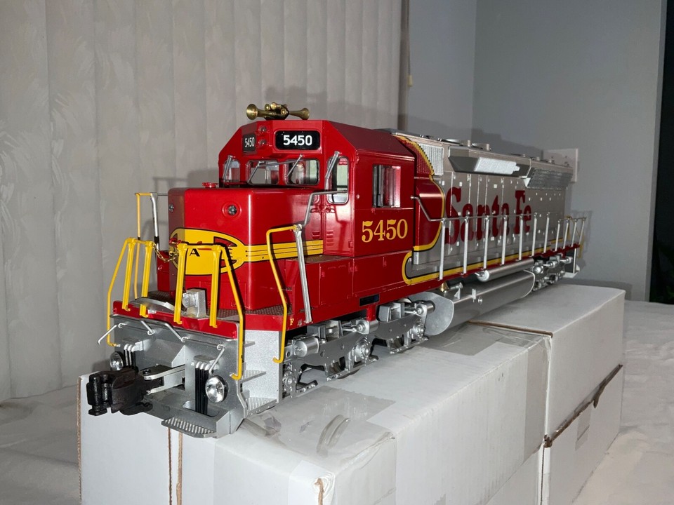 HUGE G SCALE ARISTO CRAFT 22491 SANTA FE SD-45 DIESEL WITH SOUNDS G ...