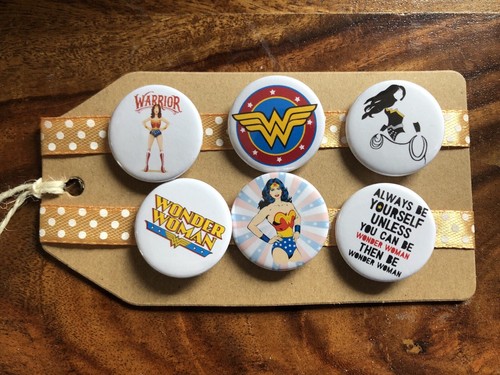 Wonder Woman, DC Universe - Button Pin Badge Set - Comic, Superhero ...