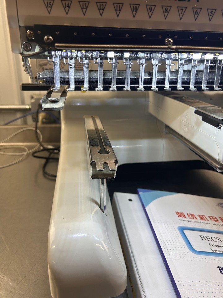 Shunda 15 Needle Embroidery Machine 1501-B w/ Dahao BECS-A15 Controller ...