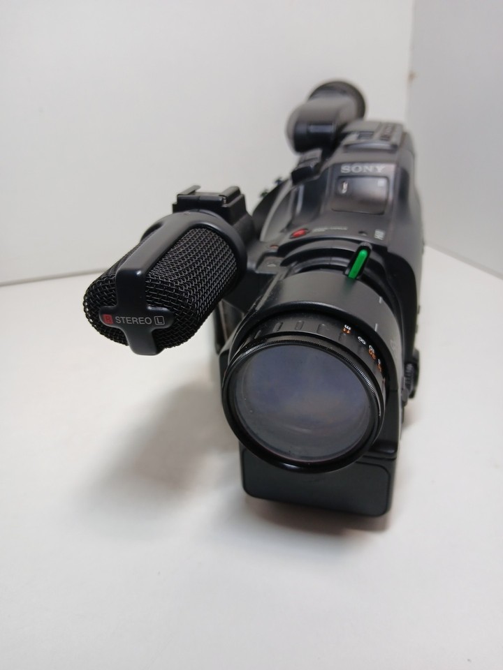 Sony Handycam CCD-V600E Video Hi8 Camera Recorder Black 8x Optical Zoom ...