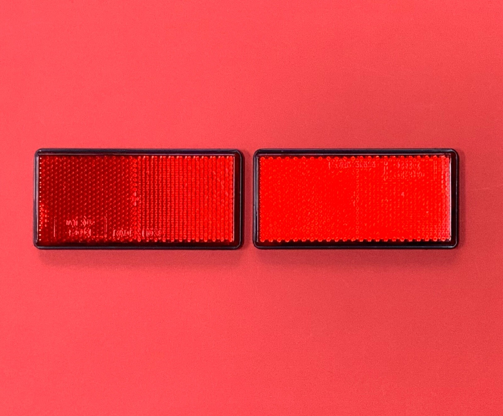 2 RADEX Self-Adhesive Rectangle Red Reflectors 103x51mm Fence/Driveways ...