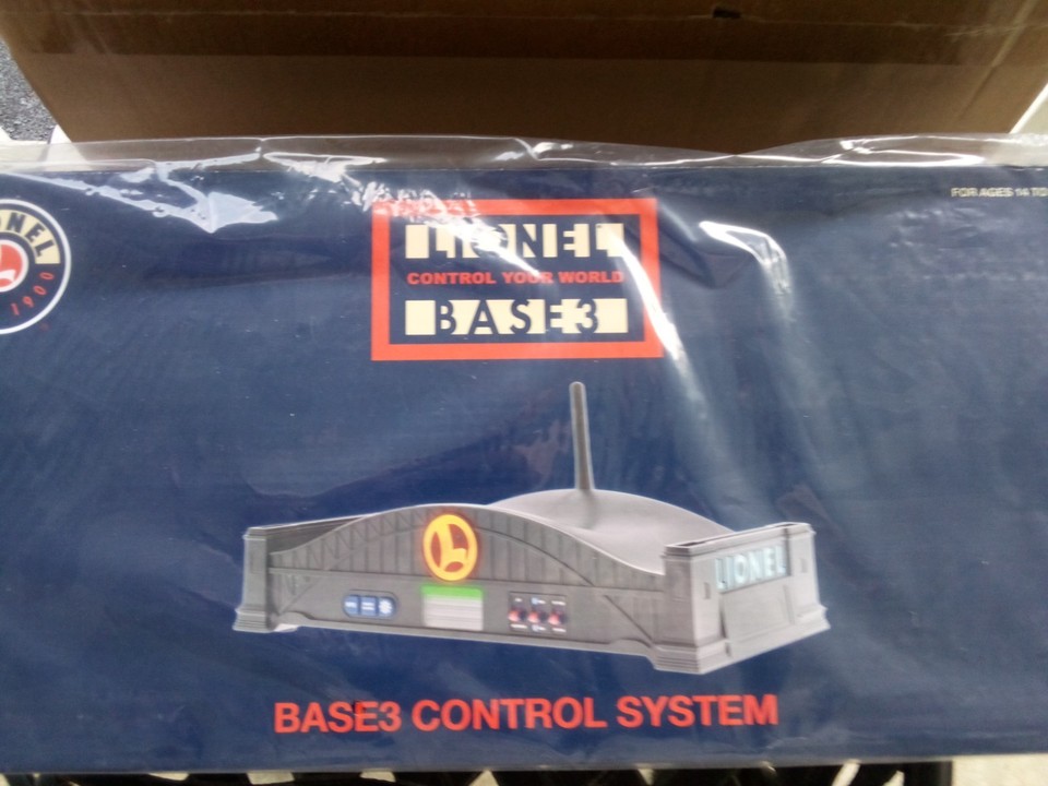 Lionel Trains Base 3 System 2208010, new in box | eBay