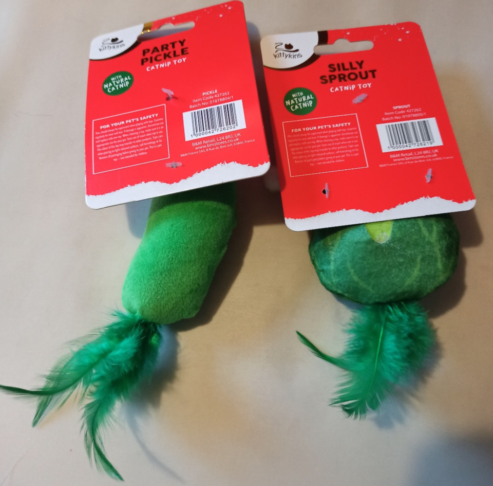 2X CHRISTMAS Cat toys - catnip feather - Silly Sprout & Party Pickle ...