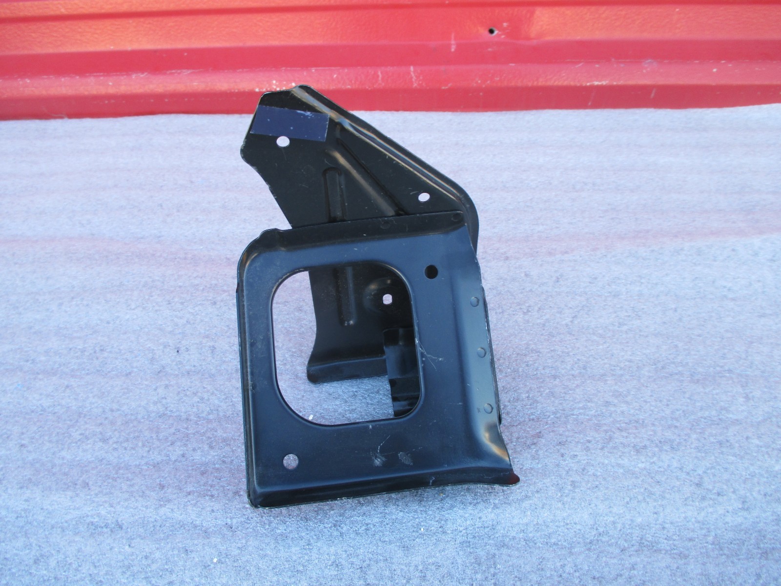 2007-2013 Toyota FJ Cruiser Front Fender Bracket OEM 57022-35050 LH 07 ...