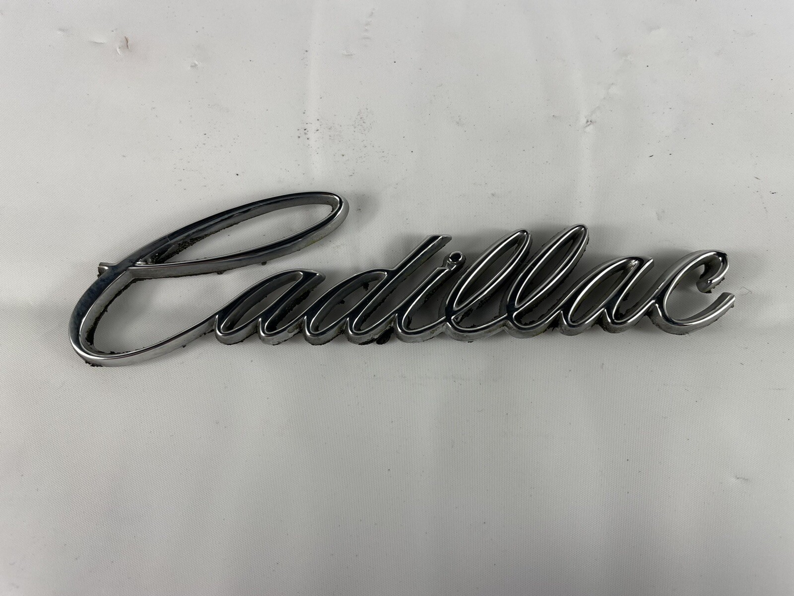 OEM 2007 Cadillac DTS Rear Trunk Emblem Letters Cursive | eBay