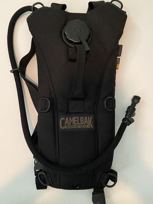 Camelbak maximum gear black thermal pack 3L hydration backpack. ships ...