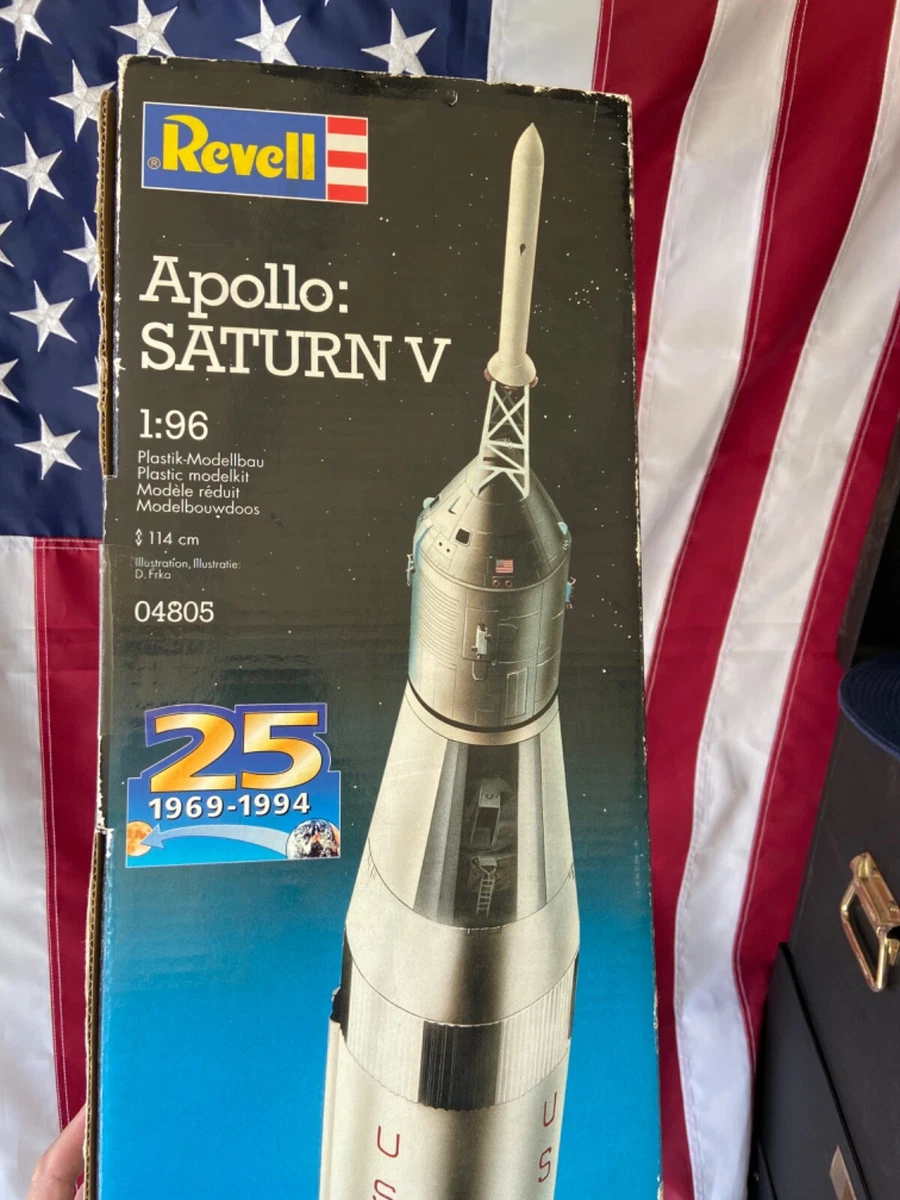 Revell 1969 Saturn V Apollo Rocket Pictures