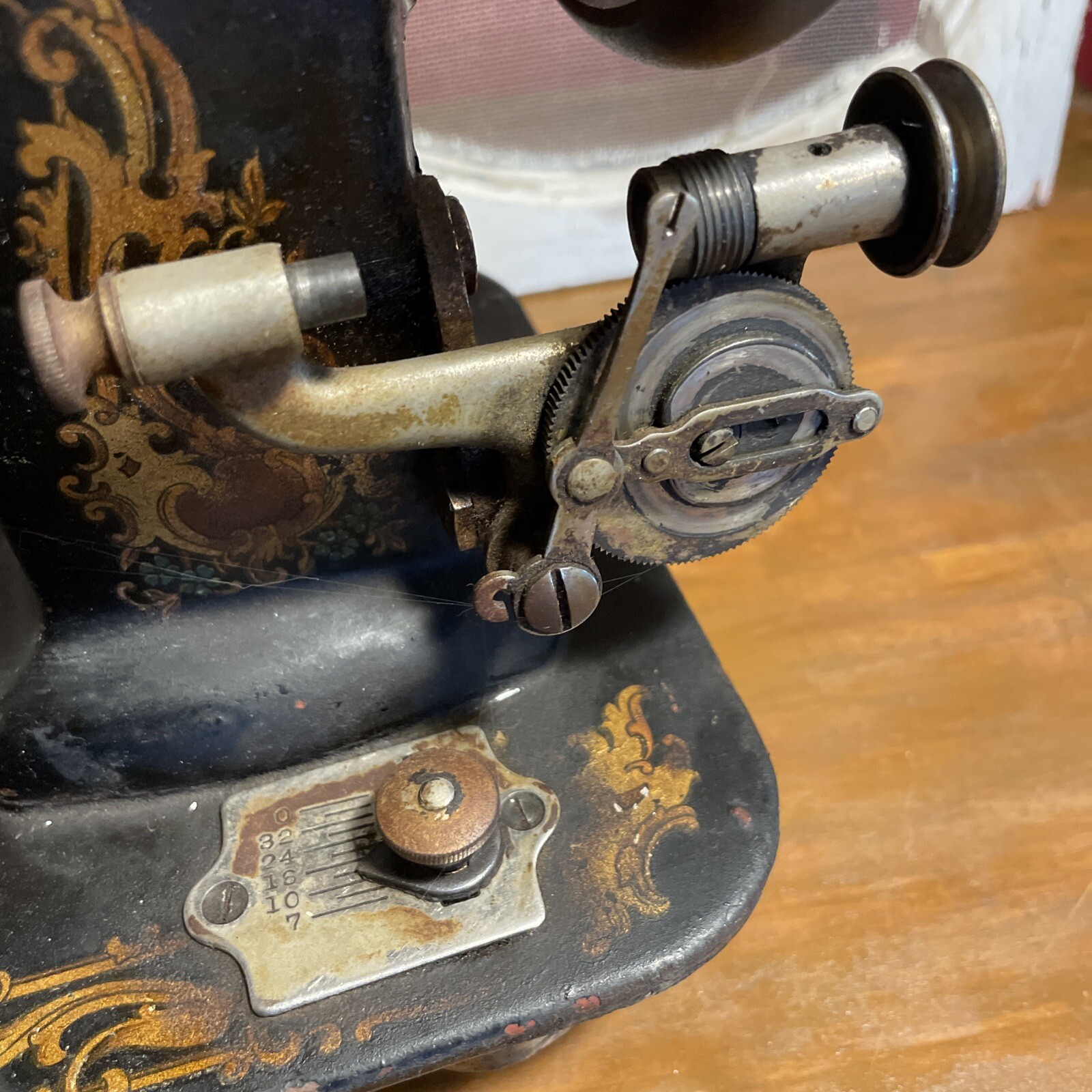 Beautiful Antique Minnesota Model A Treadle Sewing Machine Head Runs ...
