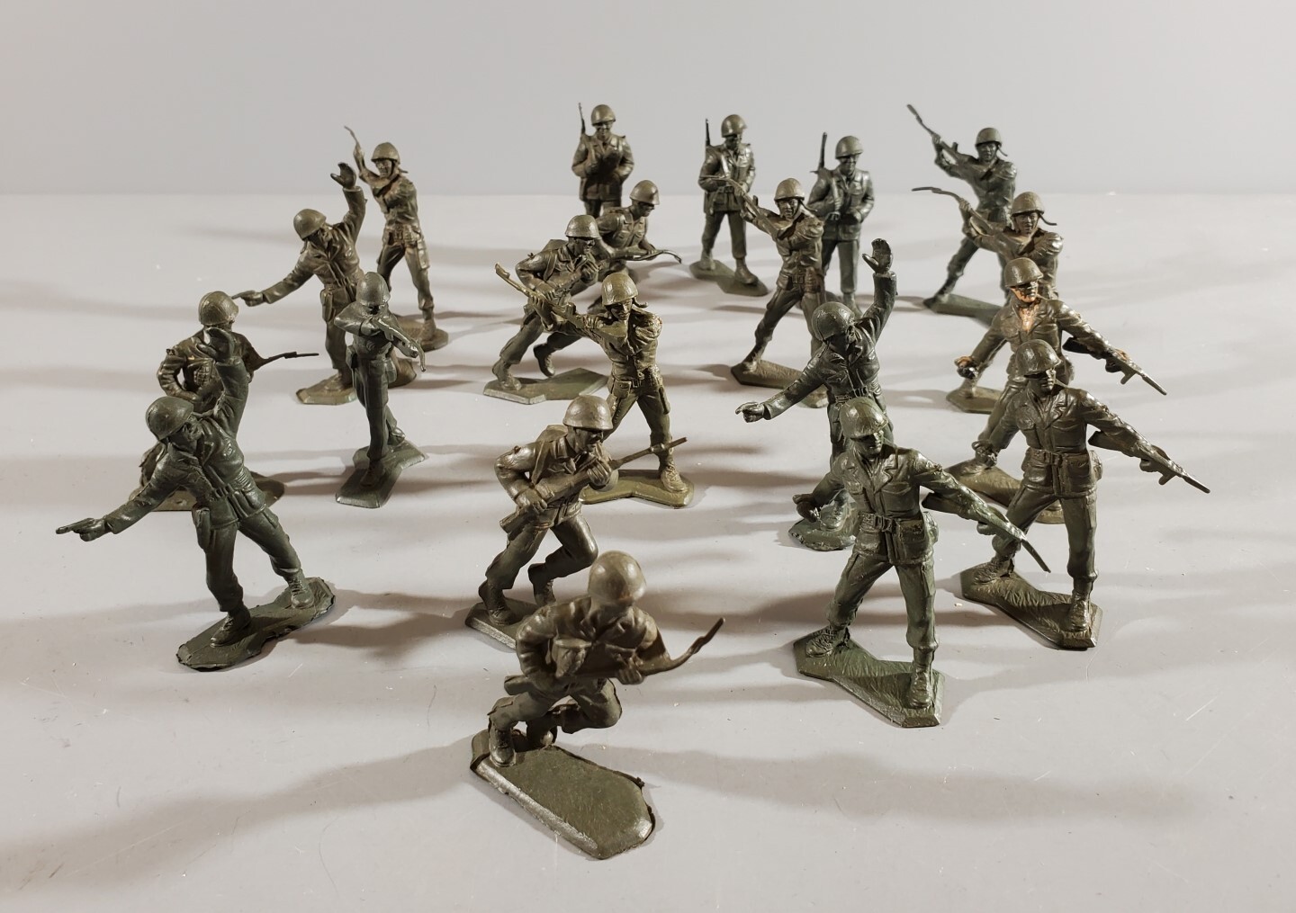 20 VINTAGE MARX BATTLEFIELD PLAYSET ASSORTED 54mm GI FIGURES, 1st ...