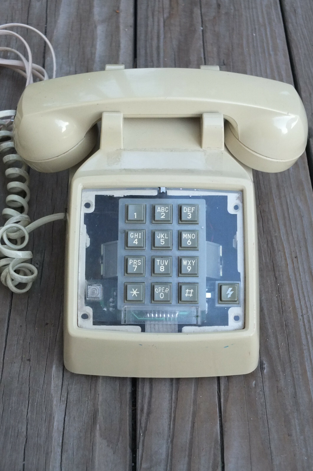 Vintage 1988 PREMIER 250044-MBA-27F-CH Push Button Desktop Telephone ...