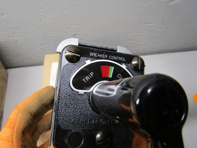 GE Sb-10 Switch 16SB1B10X2 Breaker Control 8 Terminal for sale online ...