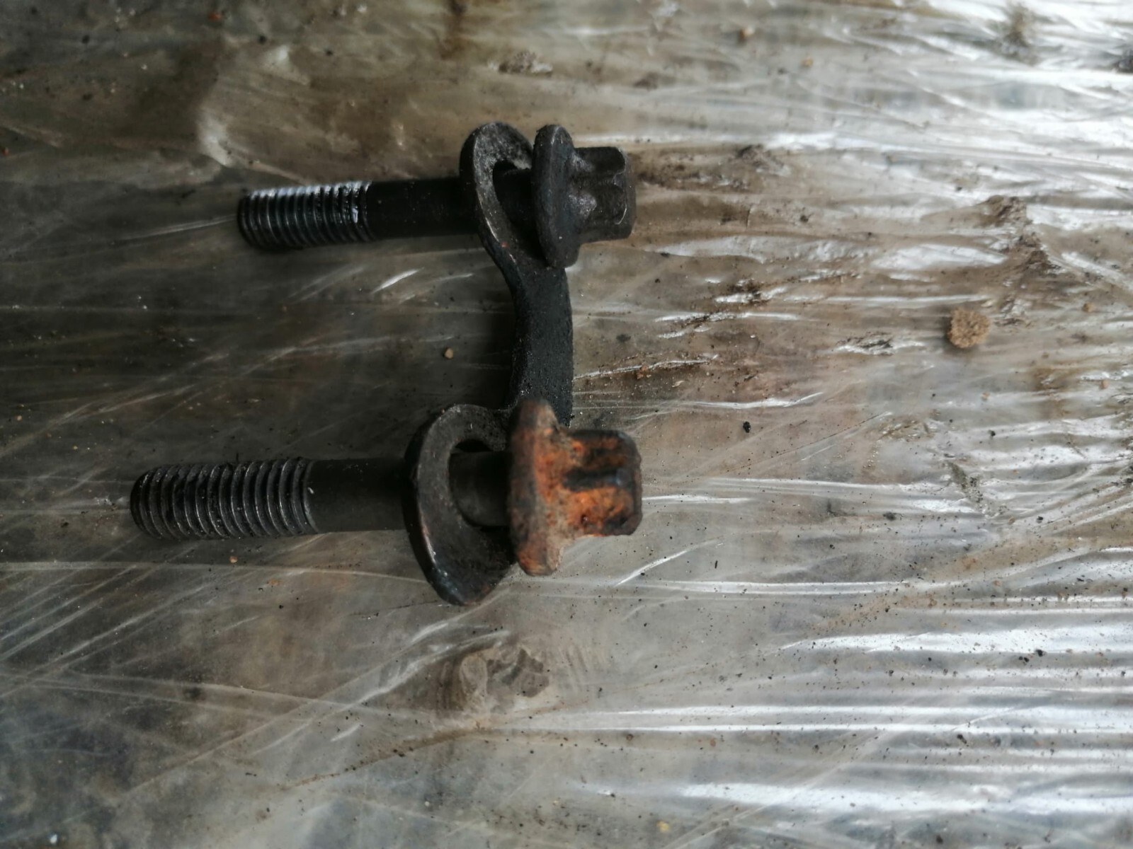 BMW 3 series E30 E36 rear diff differential drive shaft bearing bolts ...