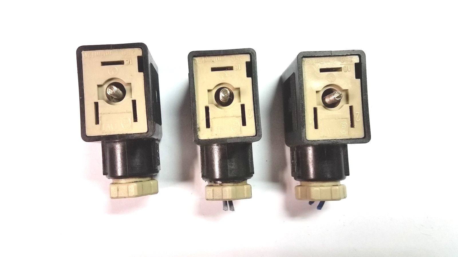 Used 3Pcs. mPm Pneumatic / Hydraulic Valve Plug Connector. | eBay