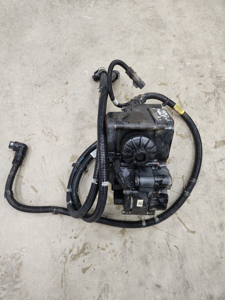 2012 DODGE RAM 5500 OEM MOPAR CUMMINS DEF PUMP 6.7L DIESEL 52014104AC ...