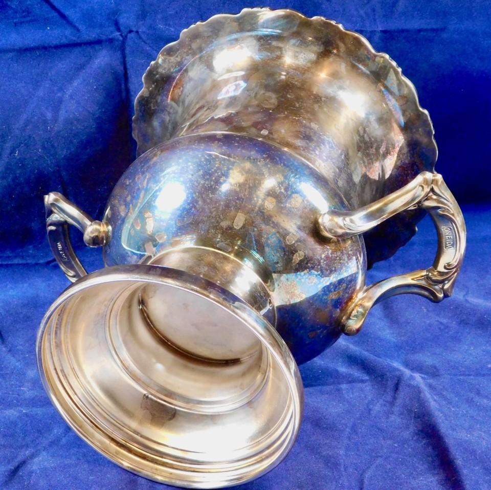 Lovely Vintage Oneida Silver plate Champagne/Wine Cooler Ice Bucket | eBay