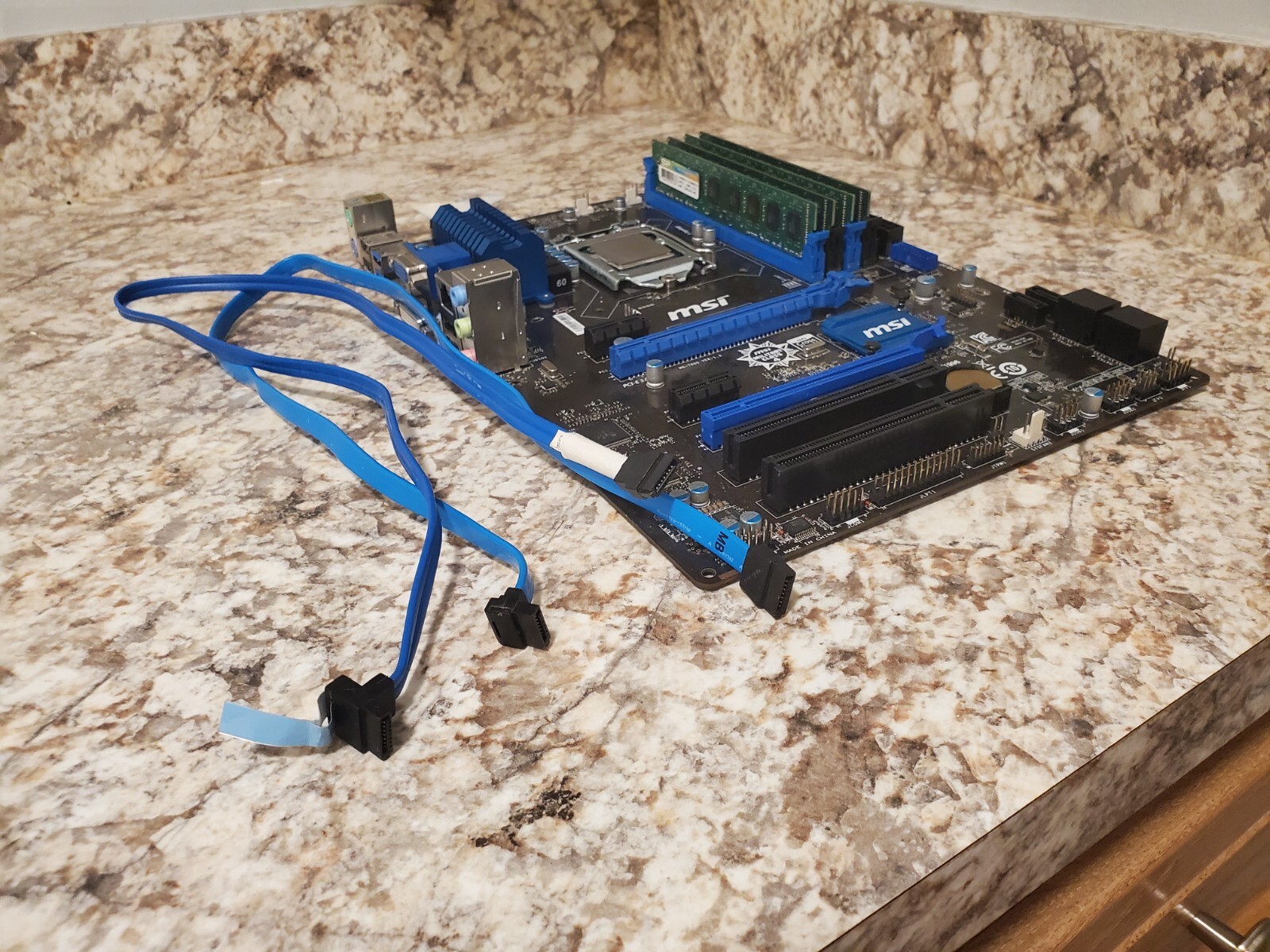 [Combo/Bundle] MSI Z87 Mobo w/ I5-4690K CPU, 32GB 1600MHz Memory w ...