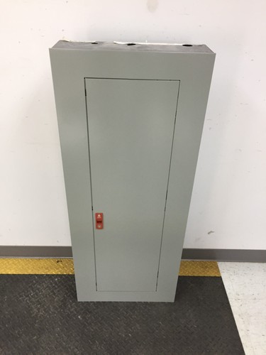GE 225 AMP 208/120 VOLT 3 PHASE 42 CIRCUIT MAIN BREAKER PANEL..P-1133 ...