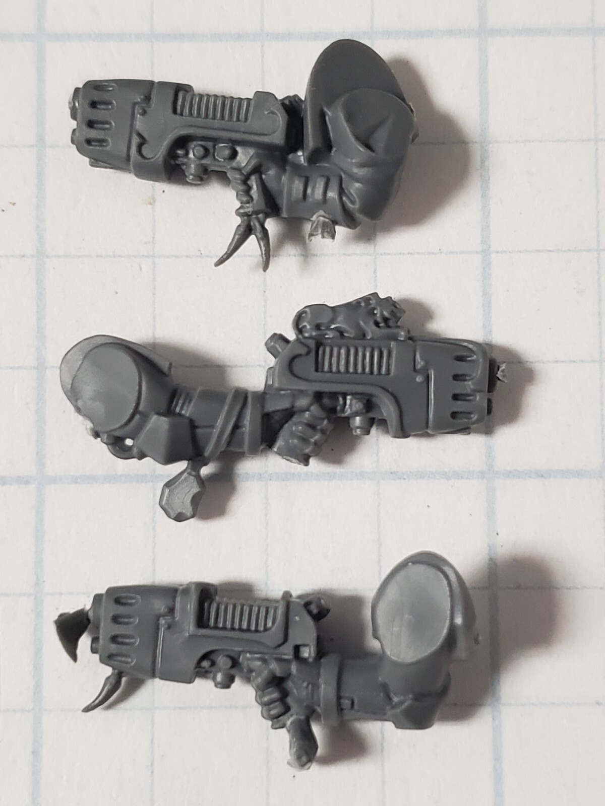 Warhammer 40k Space Wolves Bits Blood Claws Engraved Plasma Pistols x3 ...