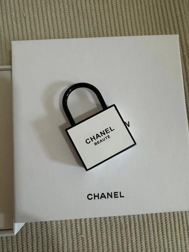CHANEL PadLock Lock & Key Set Rare Counter VIP Giveaway Gift Bag Charm ...