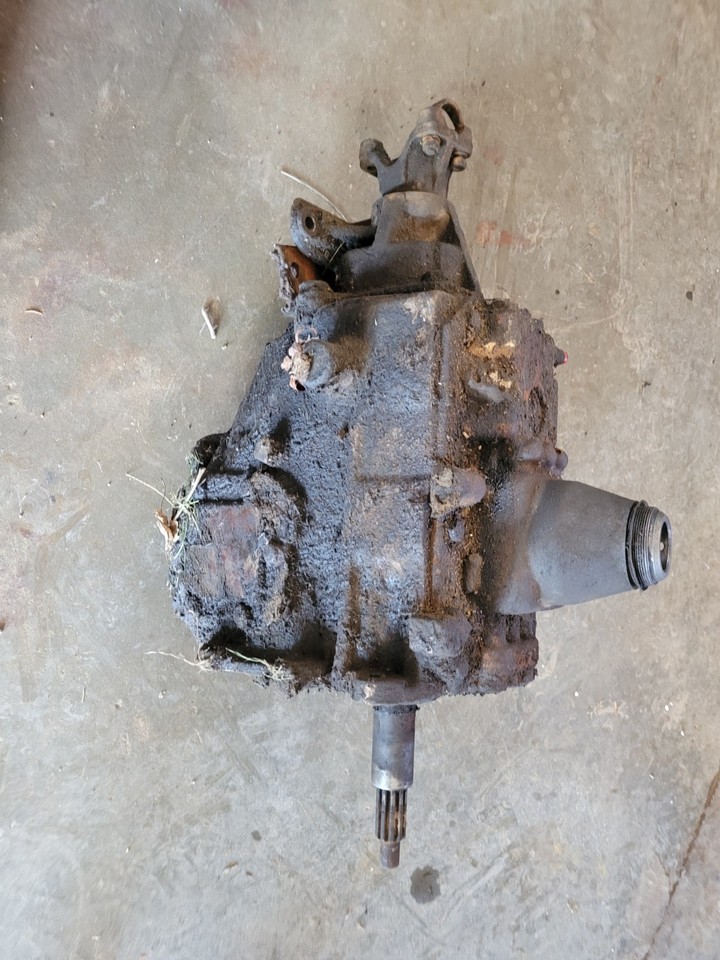 T18 4 Speed Borg Warner Transmission Ford Truck 73 | eBay