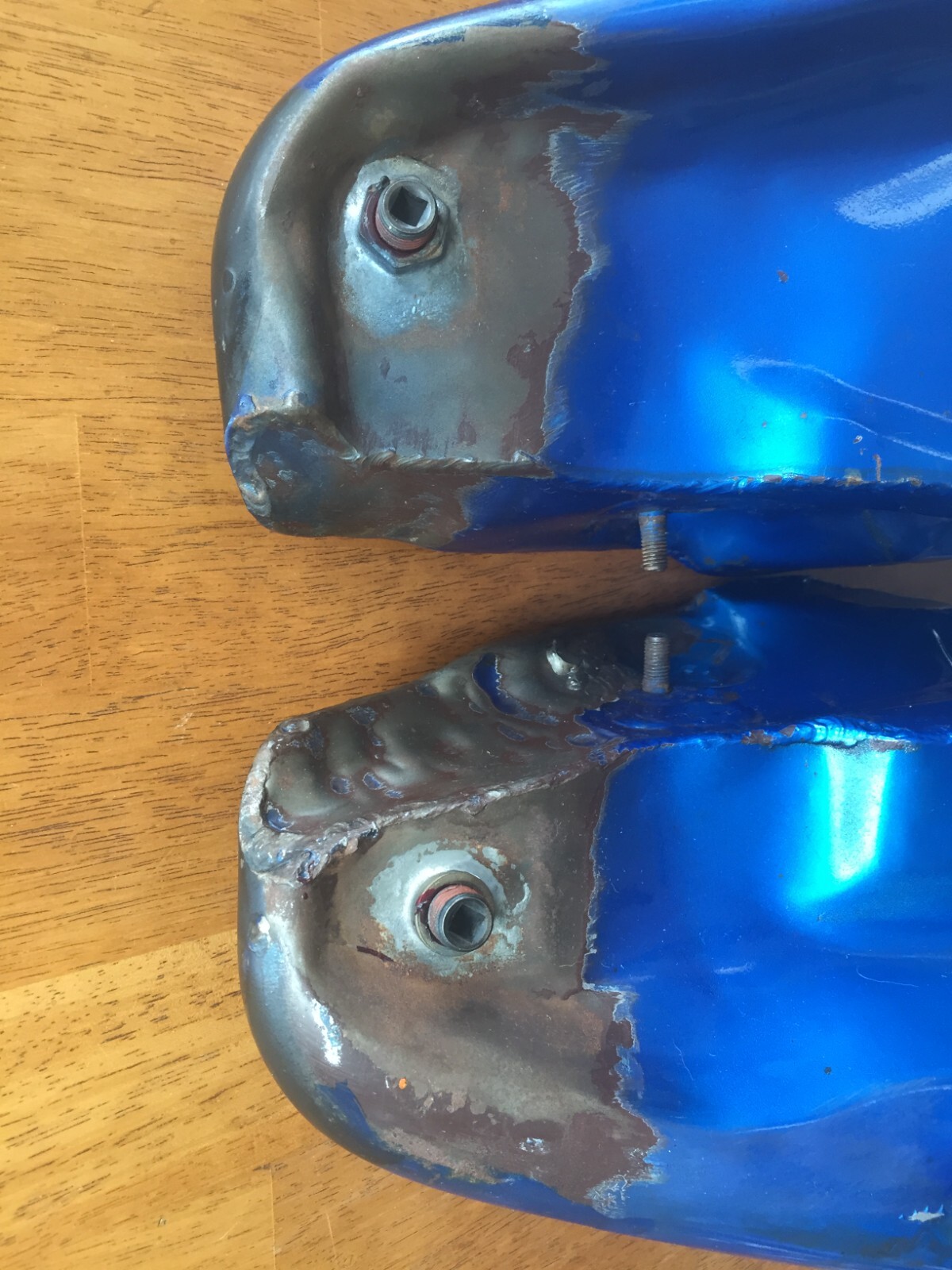 HARLEY SHOVELHEAD OEM GAS FUEL TANKS 67-72 EMBLEMS SHUT OFF CAP FL FLH ...