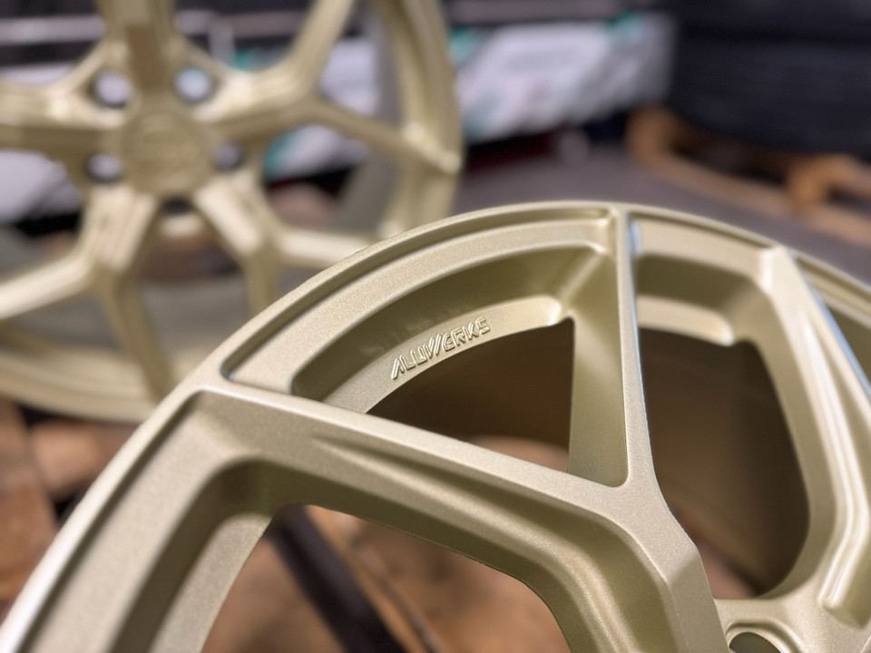 BMW 4 Series 5 Series 19" Gold XT2 Alloy Wheels - 5x120 - Staggered ...