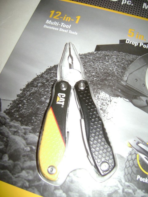 CAT Multi-tool Knife and Keychain Tool Set 7-in-1 With LED Light for ...