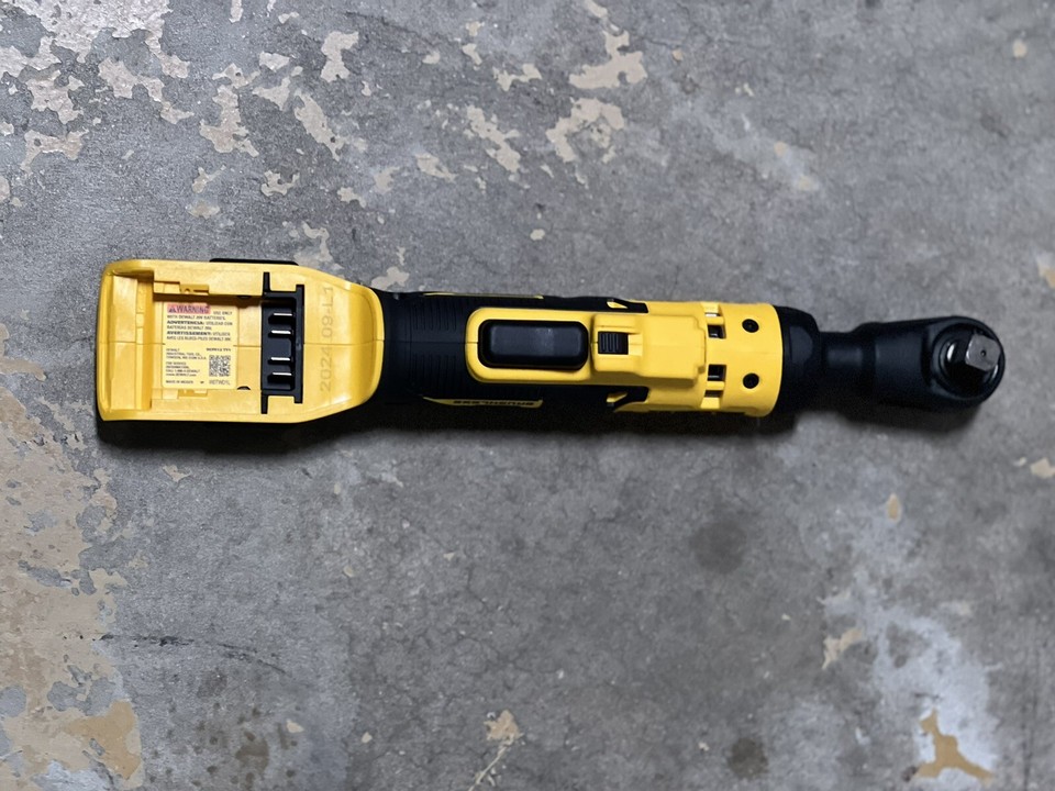 NEW Dewalt Atomic 20V MAX Cordless 1/2" Ratchet (Tool Only) Model # ...