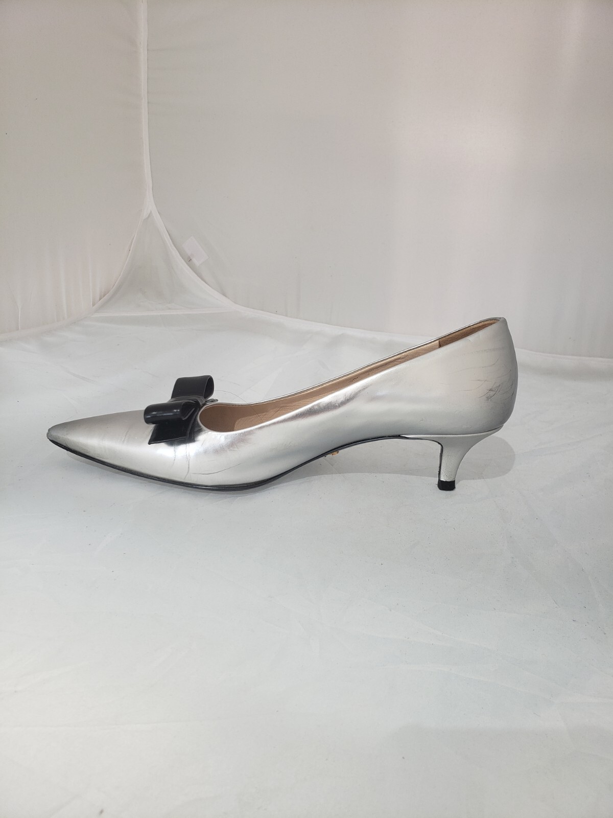 Prada Silver Pump Kitten Heel With Black Bow - Gem