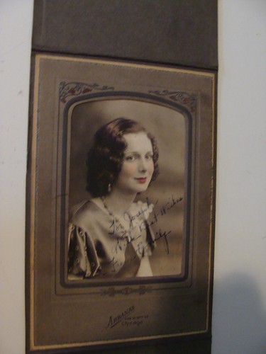 Vtg 1930s Studio Portrait Photo Beautiful Young Lady hand-tinting ...