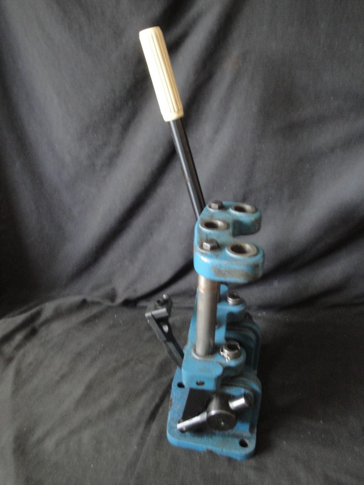 Vintage Bair T-600 Brown Bair 3 Station Reloading Press ~ HEAVY | eBay