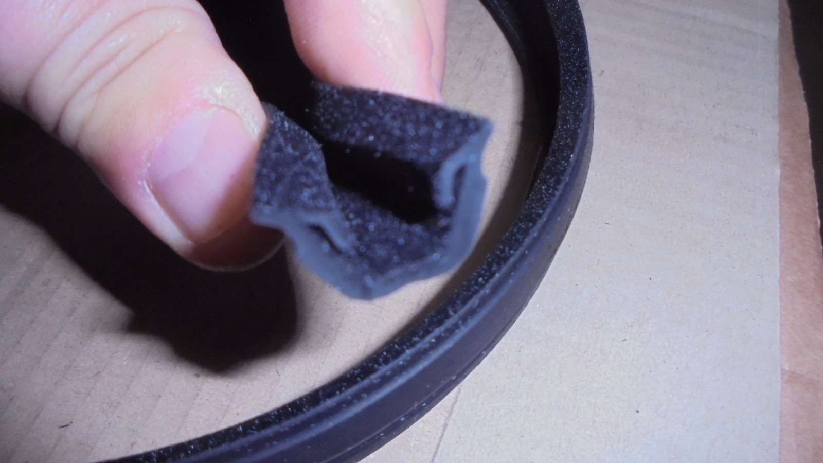 Triumph TR7 TR8 ** DOOR WINDOW GLASS CHANNEL FELT ** Coupe only YKC90 ...