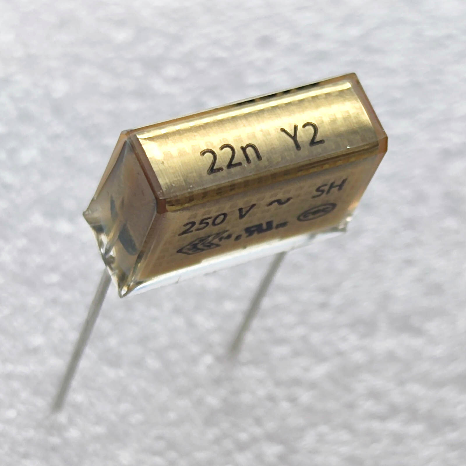 Yamaha CR-820 u.a. Y2-Entstörkondensator 22nF 0,022µF 250V passgenau RM ...