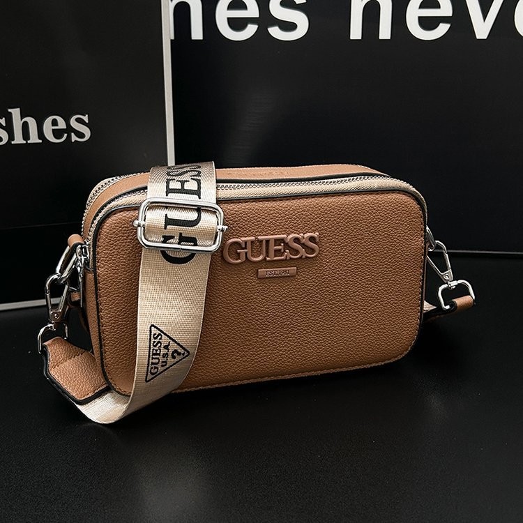 New Guess Women's One Shoulder Crossbody Bag - Small Square Solid ...
