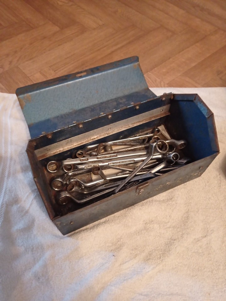 Dormer Drill Bit Set 51 Piece Metal Tin & Gordon Tools Spanner Set In ...