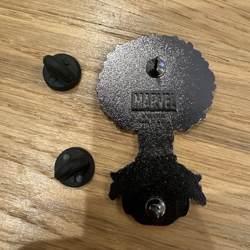 SDCC 2019 Skottie Young - Riri Williams / Ironheart Pin | eBay