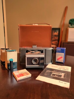 VINTAGE POLAROID J66 LAND CAMERA W/CASE , Flash Bulbs,Film & Applicator ...
