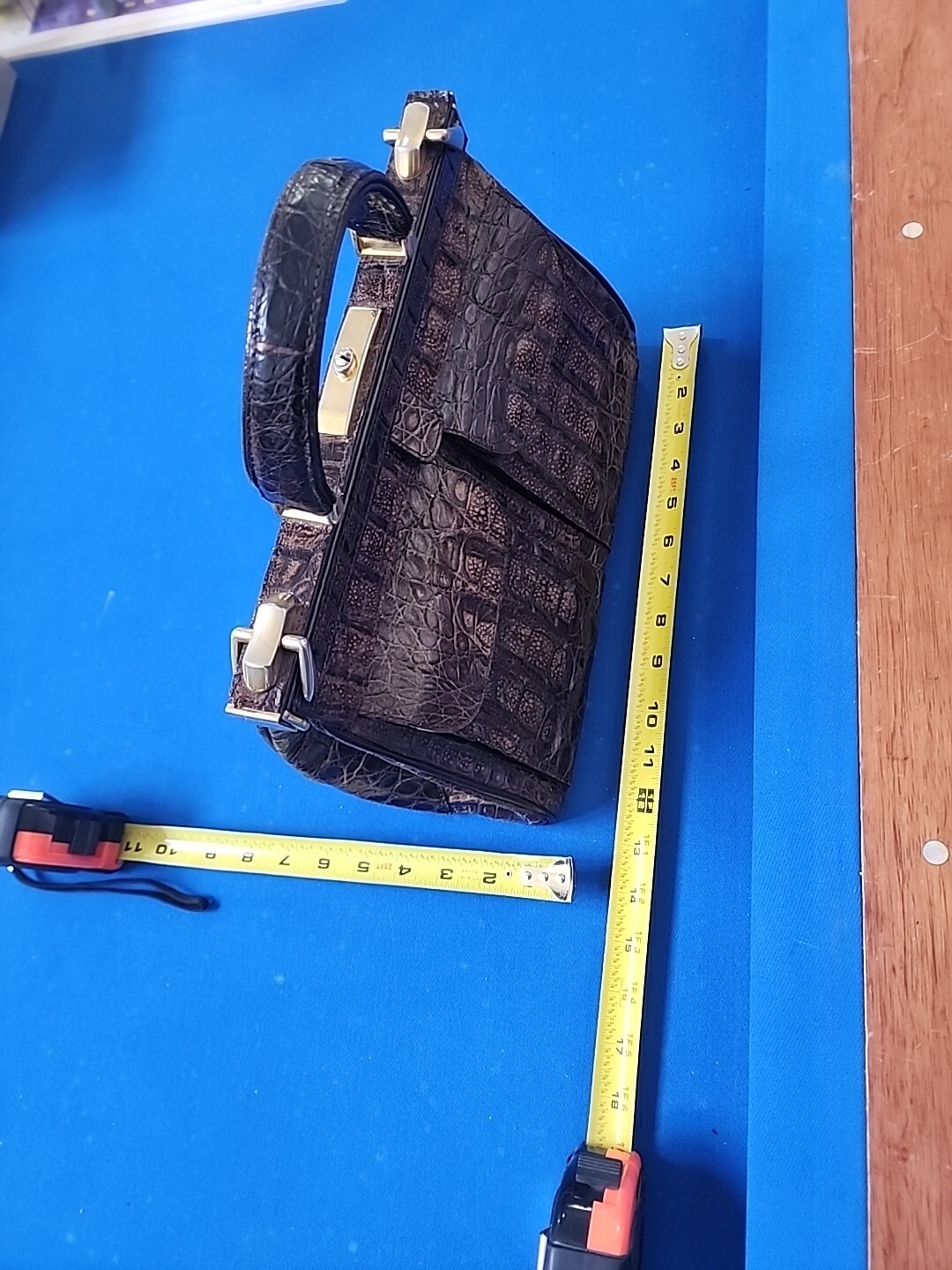 1970s Timeless Croco / Alligator Dr. Bag Gorgeous! … - Gem