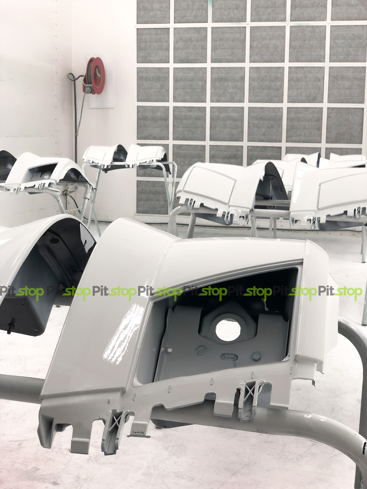 VOLVO VNL 04-15 BUMPER CORNER WITH NO FOGLIGHT PAINTED WHITE 82721516 ...