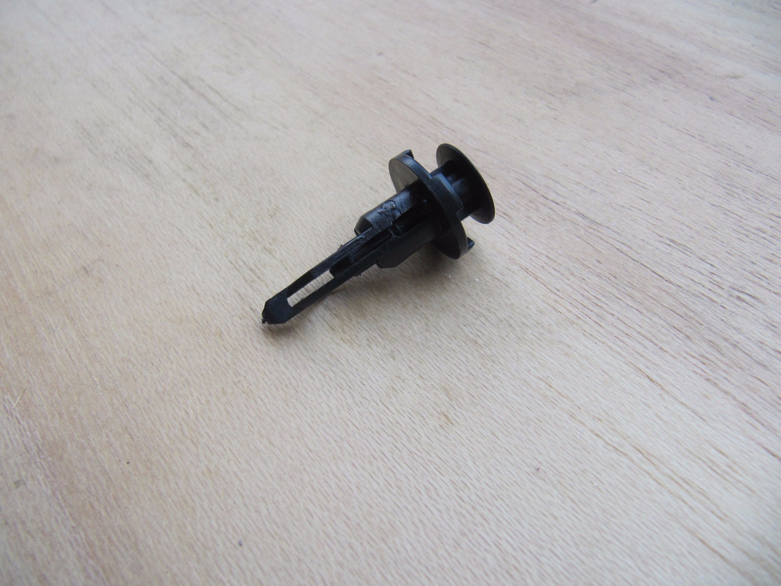 10 BUMPER GRILLE Clip FIT FOR TOYOTA PICKUP COROLLA CAMRY FORTUNER ...