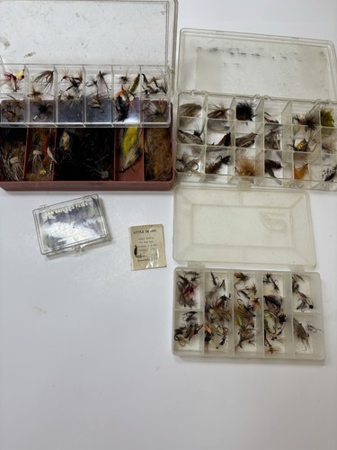 Huge Lot Fly Fishing Flies Mixed Sizes & Types Vintage 300ish | eBay